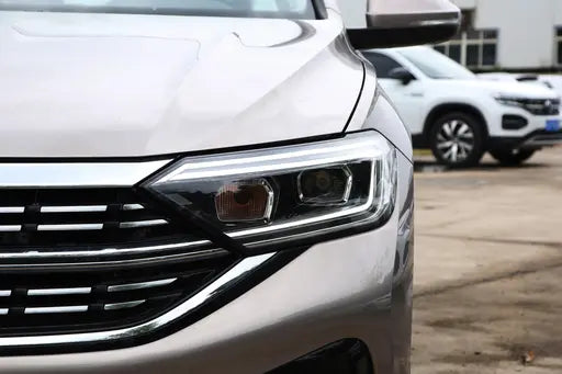 Volkswagen Sagitar – YouHu Auto Mobile